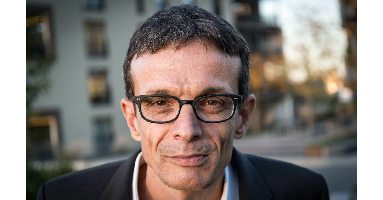 Peter Hossli wird Leiter der Ringier-Journalistenschule - Ringier